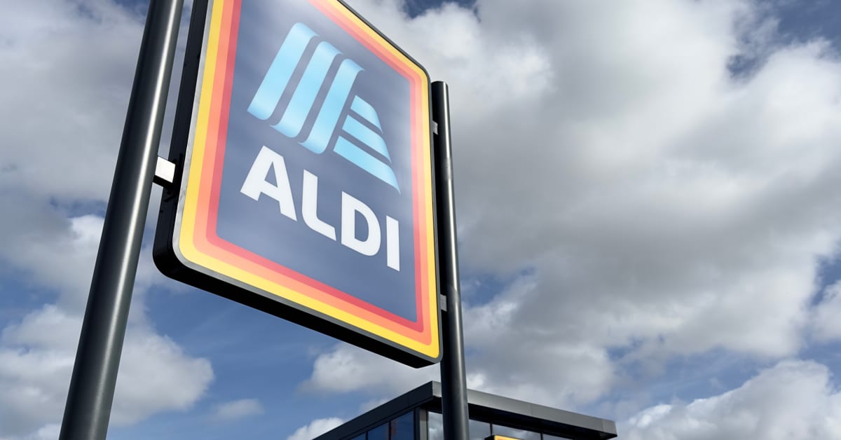 Is Aldi Open on Memorial Day? 2025 Holiday Hours - WeHaveKids