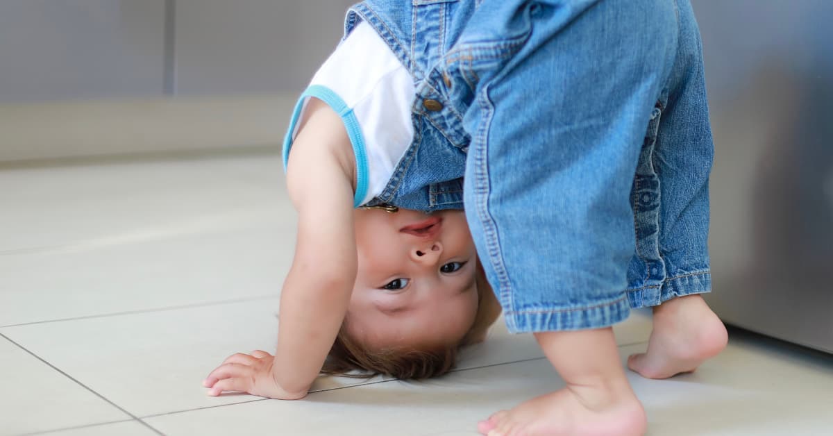Tiny Baby's Epic Planking Skills Will Make Anyone Feel Like a Lazy Slob ...