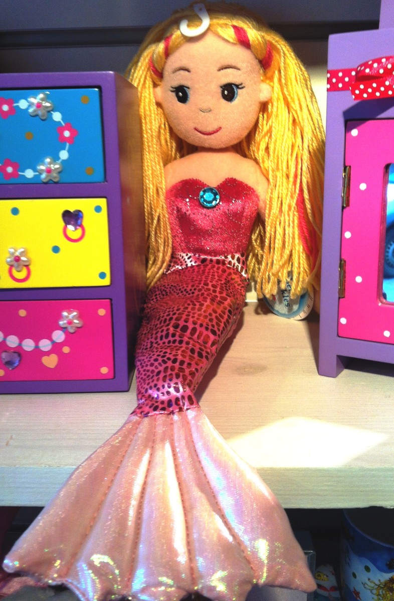 50 Cute Doll Names - WeHaveKids