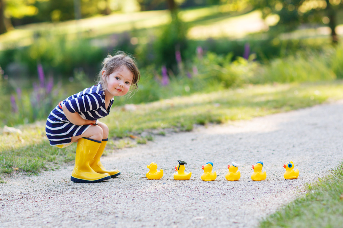Mom Gets Video From Daycare of Toddler Strutting Around With a Duck ...