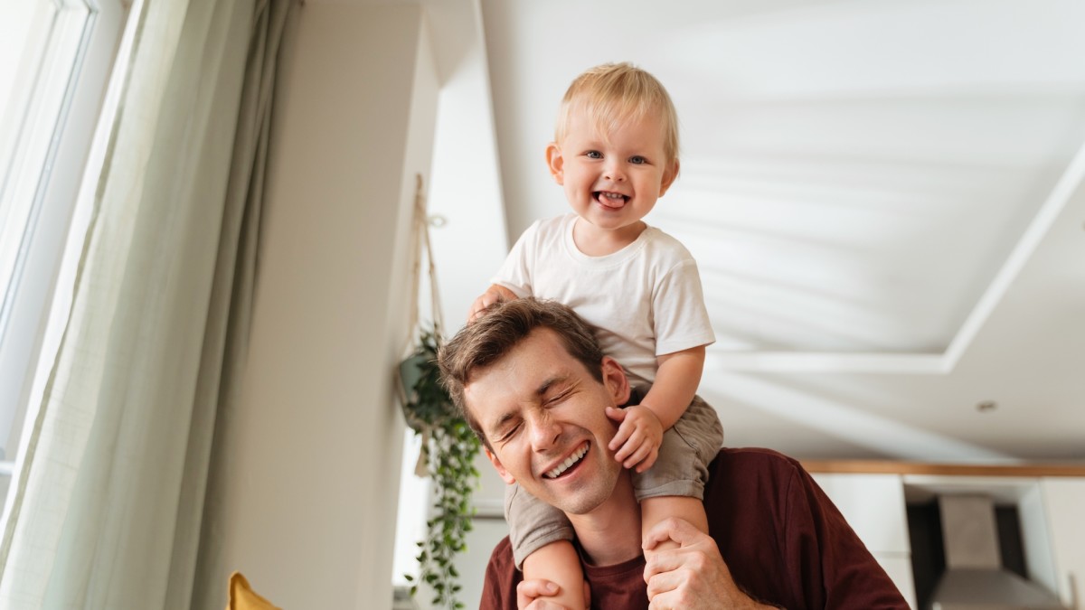 Dad ‘Roasts’ Himself to Keep Temper in Check - WeHaveKids News