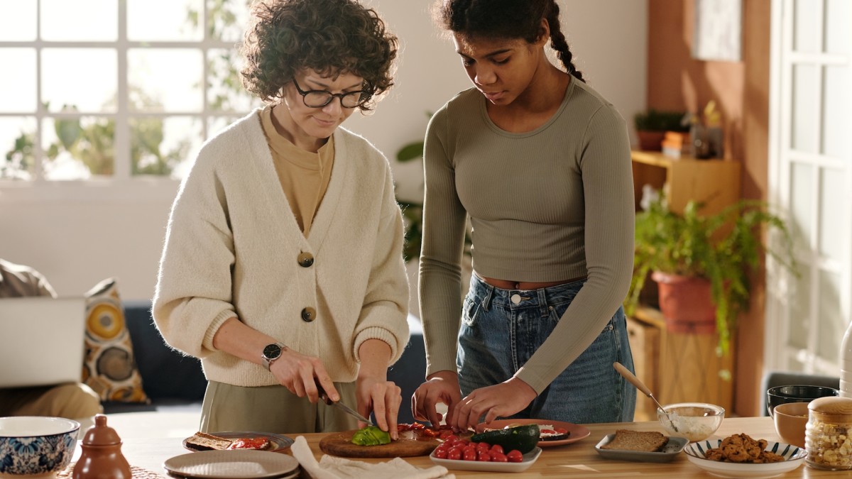 Mom Has the Best Proof That It’s Worth It to Teach Kids How to Cook ...