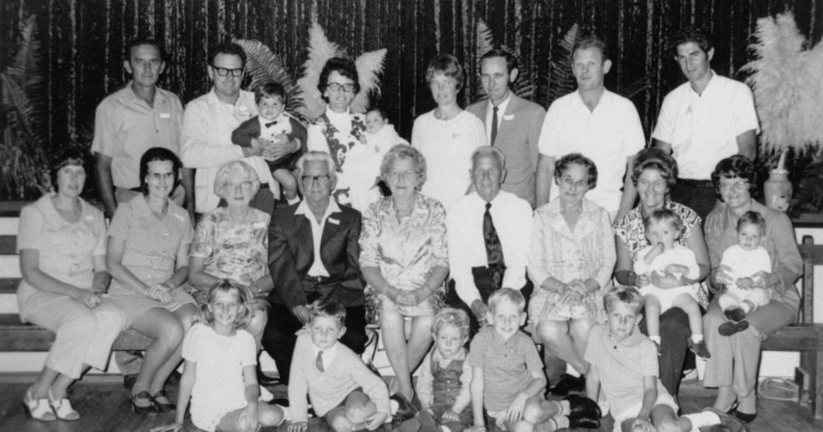 What Is a Second Cousin Twice Removed – This Chart Explains It All - WeHaveKids