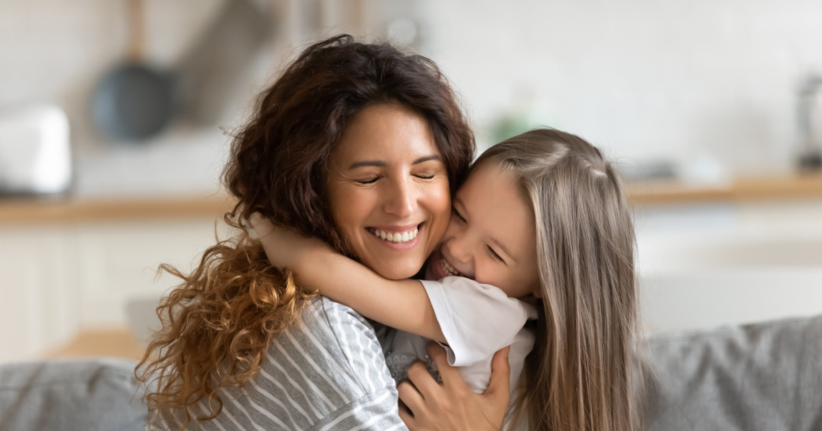 Daughter Absolutely Roasts Mom for Having a Best Friend Before Her and ...