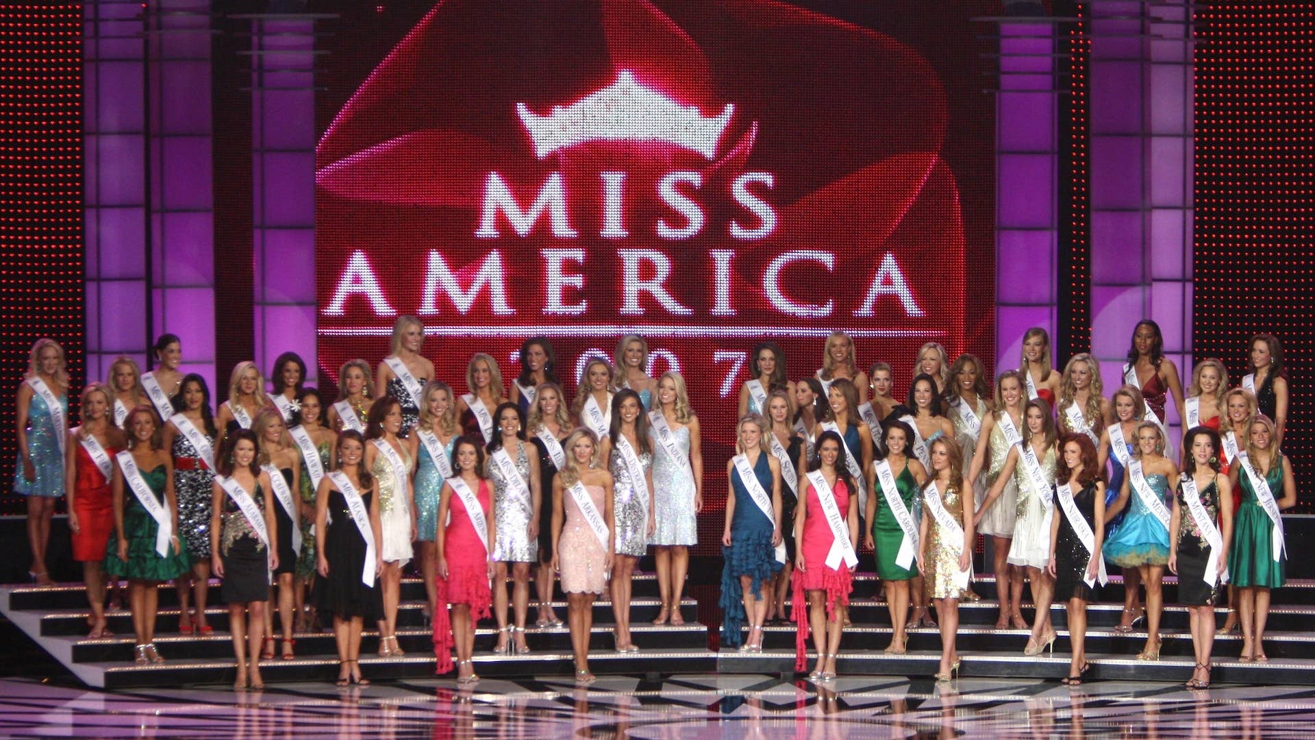 ‘Miss America’ Pageant Winner’s BFF and Sister Had the Cutest Reaction ...