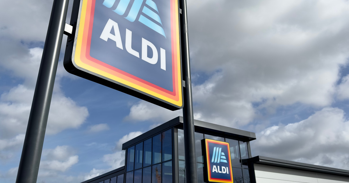 Is Aldi Open on Memorial Day? 2025 Holiday Hours - WeHaveKids