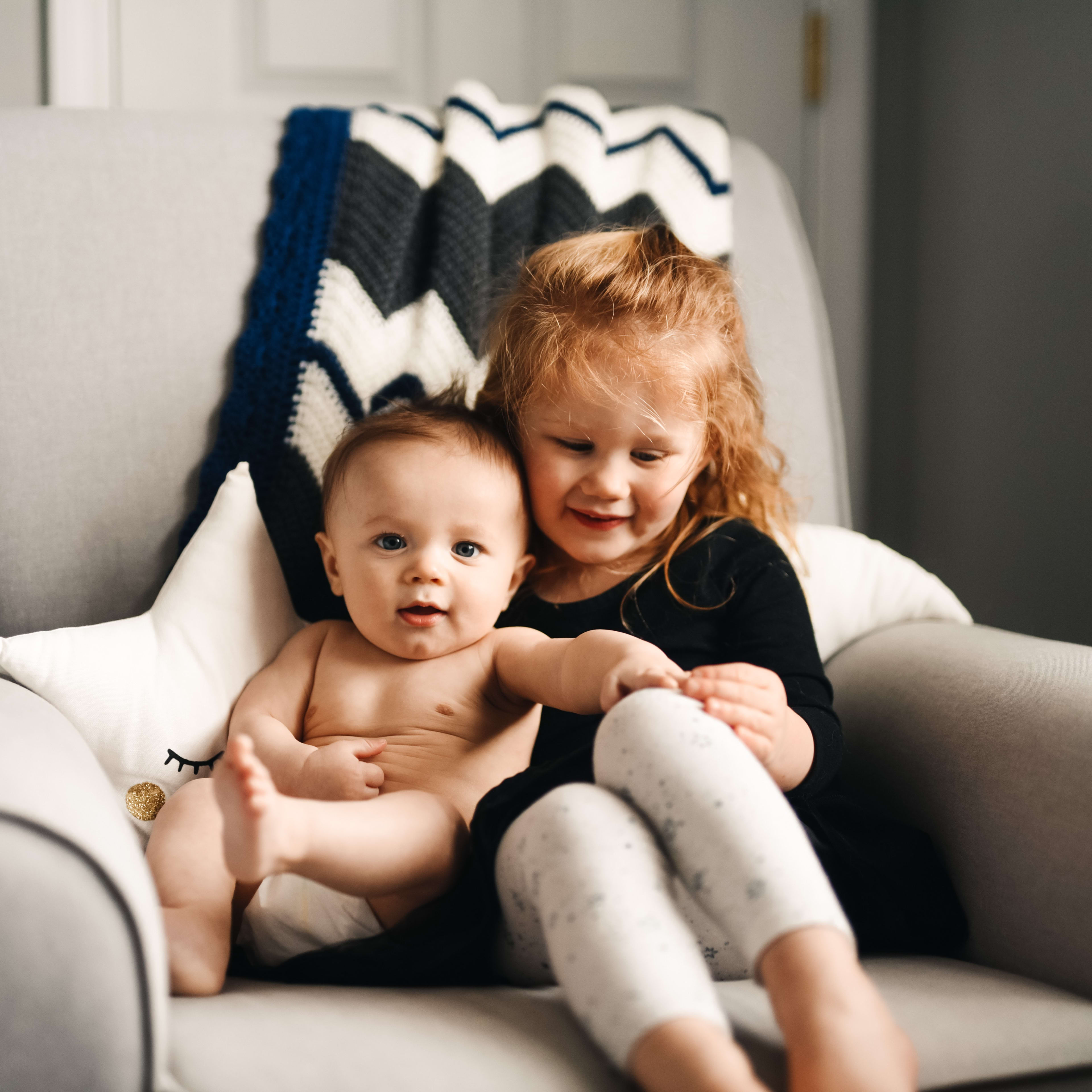 Little Girl's Adorable Giggle Has Everyone In Awe - WeHaveKids