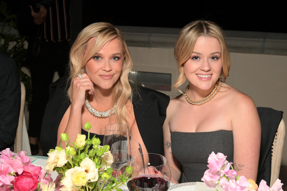 Reese Witherspoon's Daughter Is Her Twin - WeHaveKids